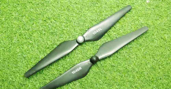 1045 Self Locking Propeller CW CCW Black